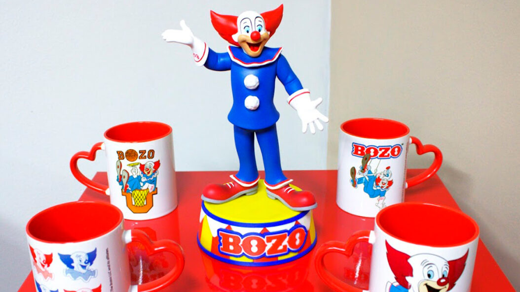 SBT celebra 45 anos do BOZO no Brasil com coleção oficial de produtos ...